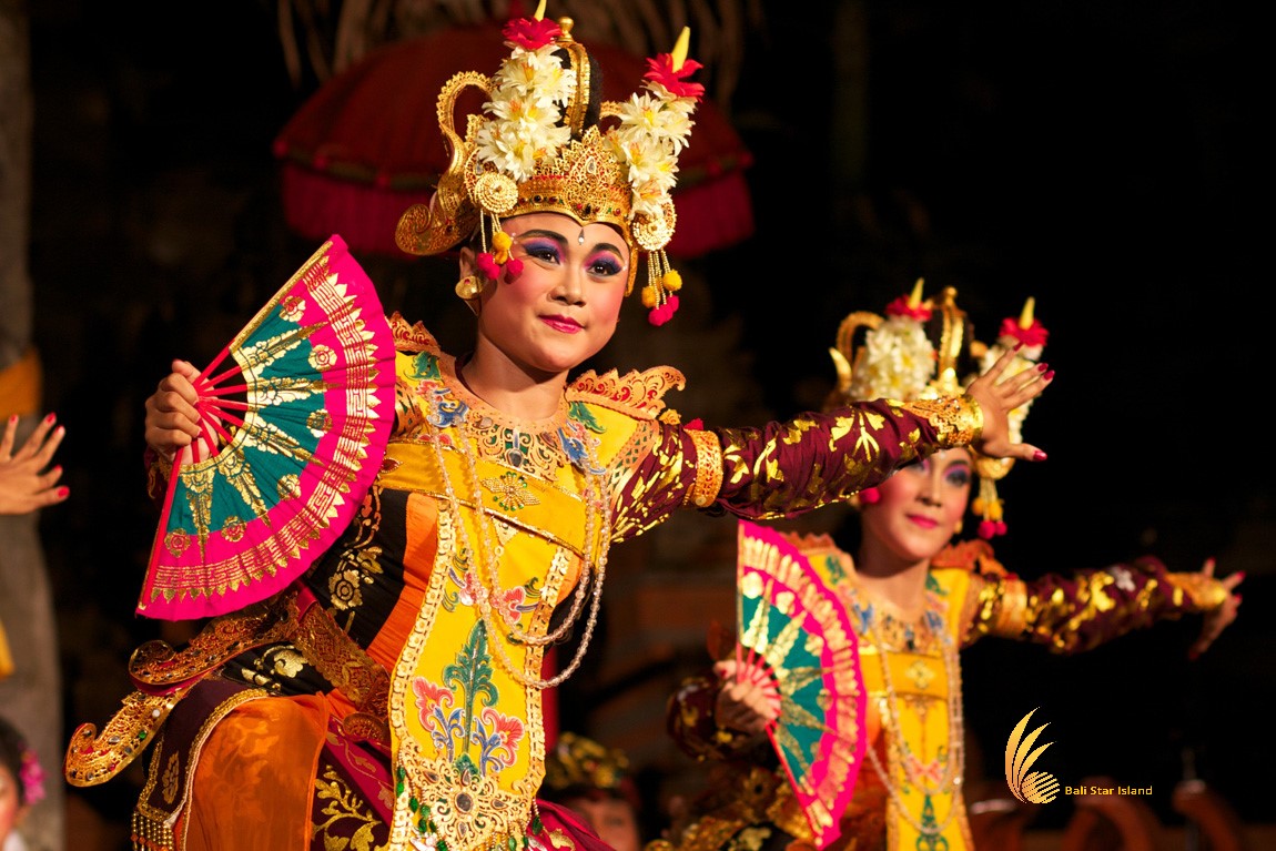 Balinese Dance Dinner Tour | Popular Bali Tour Packages